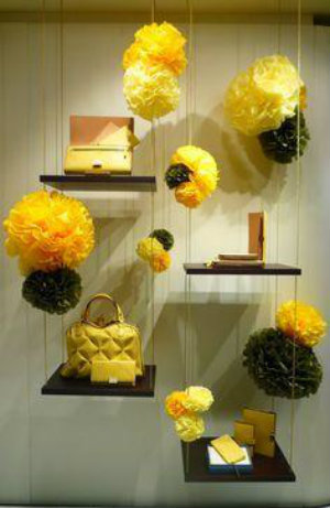 6 Enticing Spring Window Displays